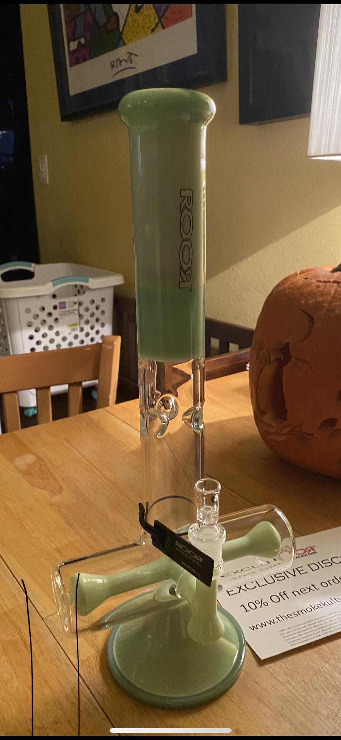 Beautiful mint green | Scrolller