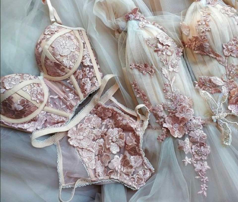 Beautiful sets! | Scrolller