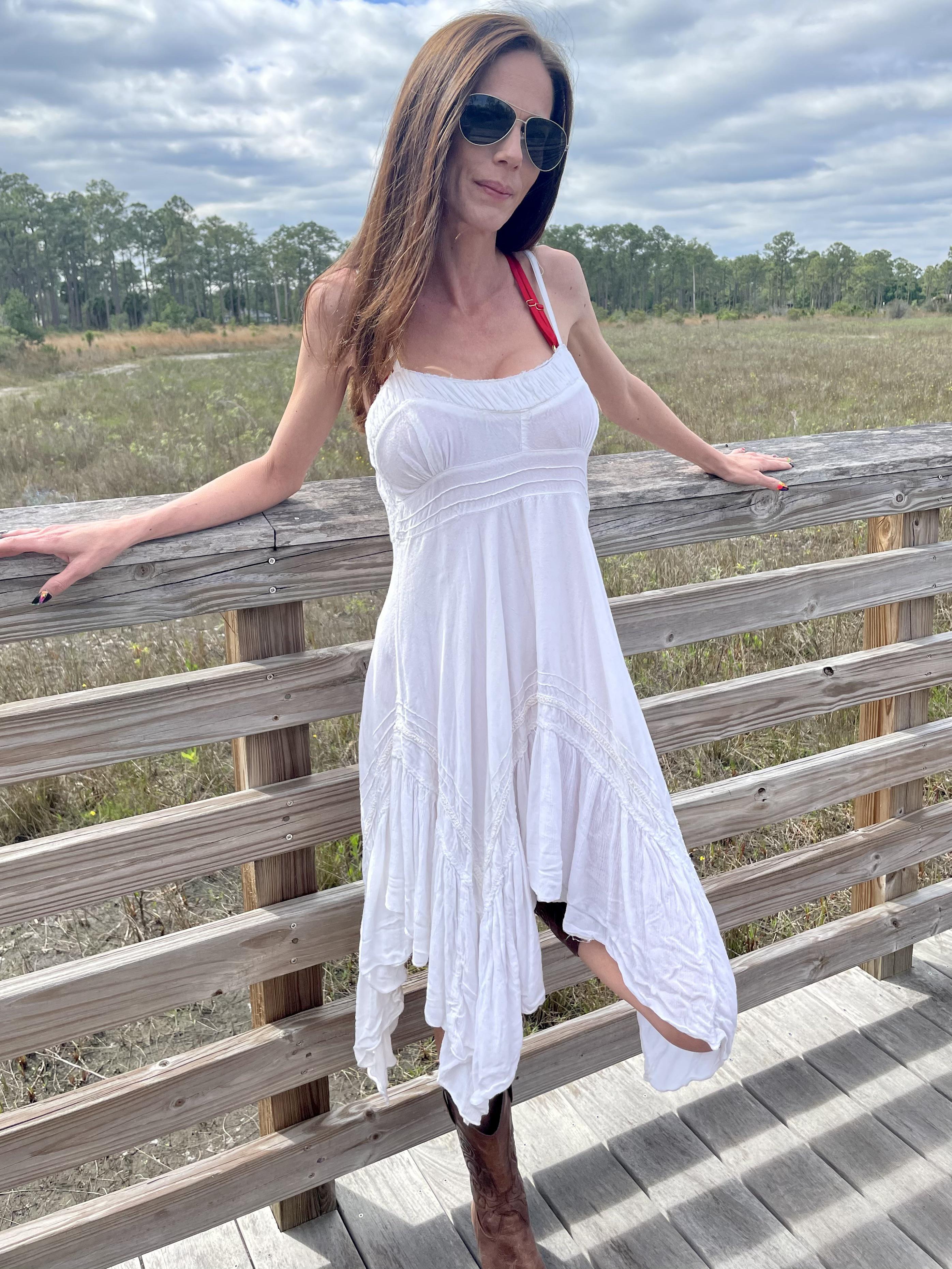 Beautiful weather = perfect park day to wear a sundress (OC) | Scrolller