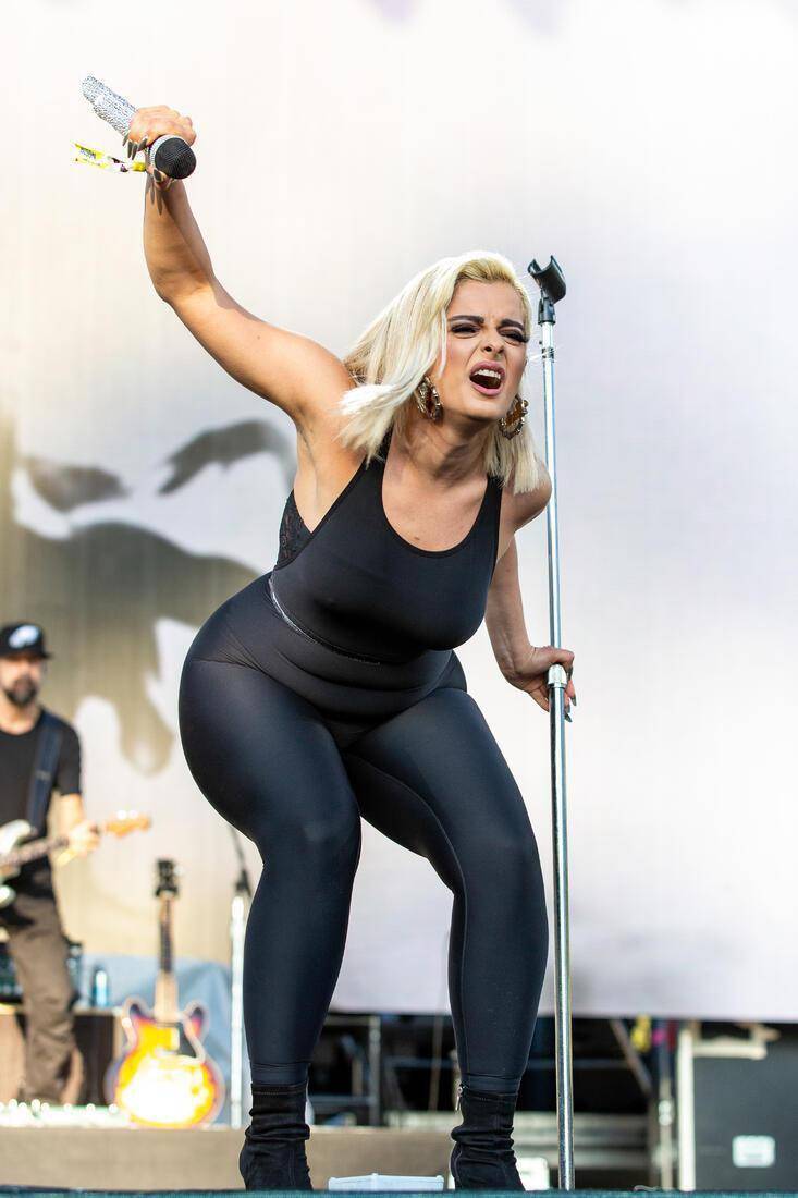 Bebe Rexha getting crazy thicc | Scrolller