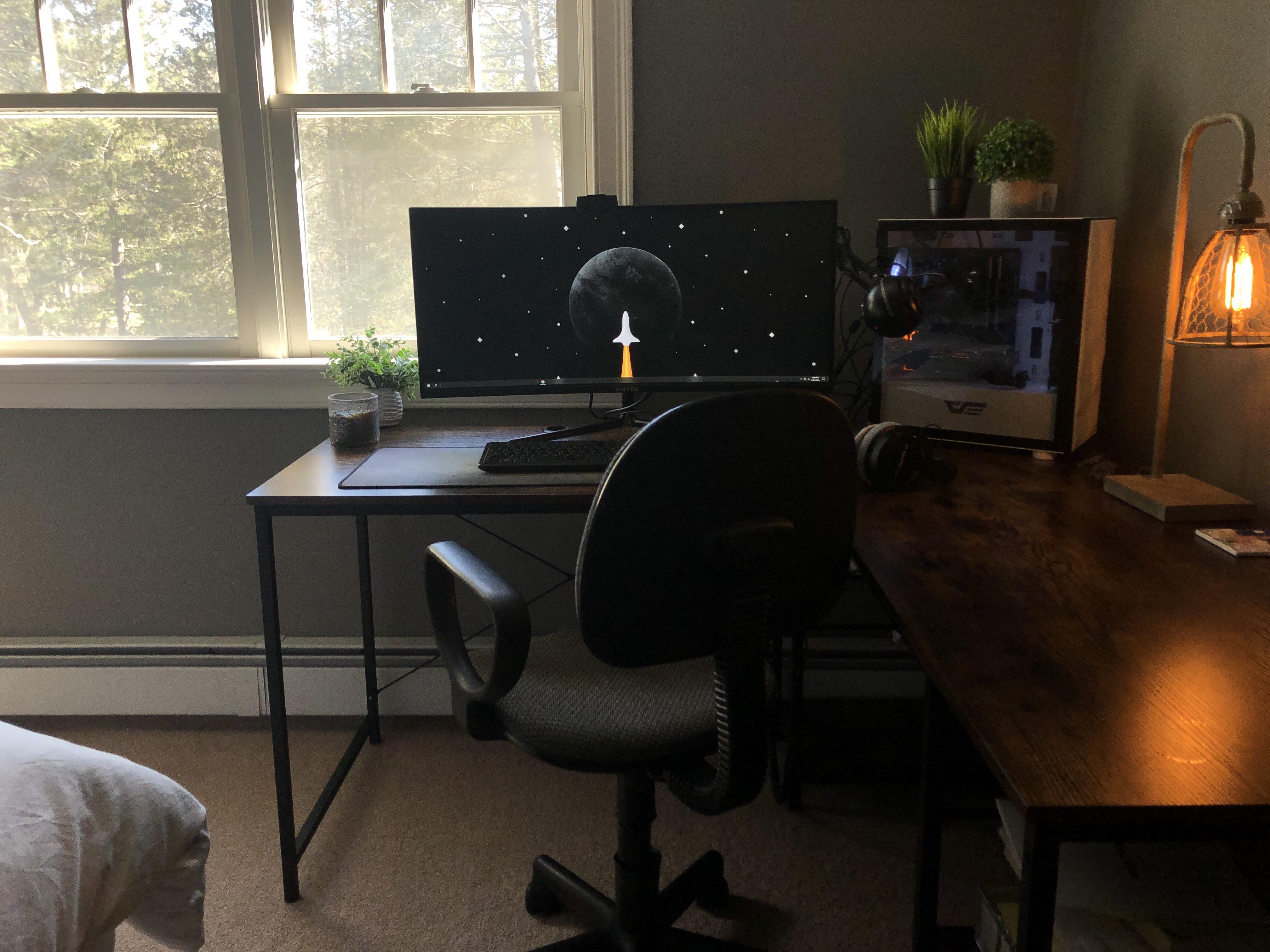 Bedroom setup (needs improvement) | Scrolller