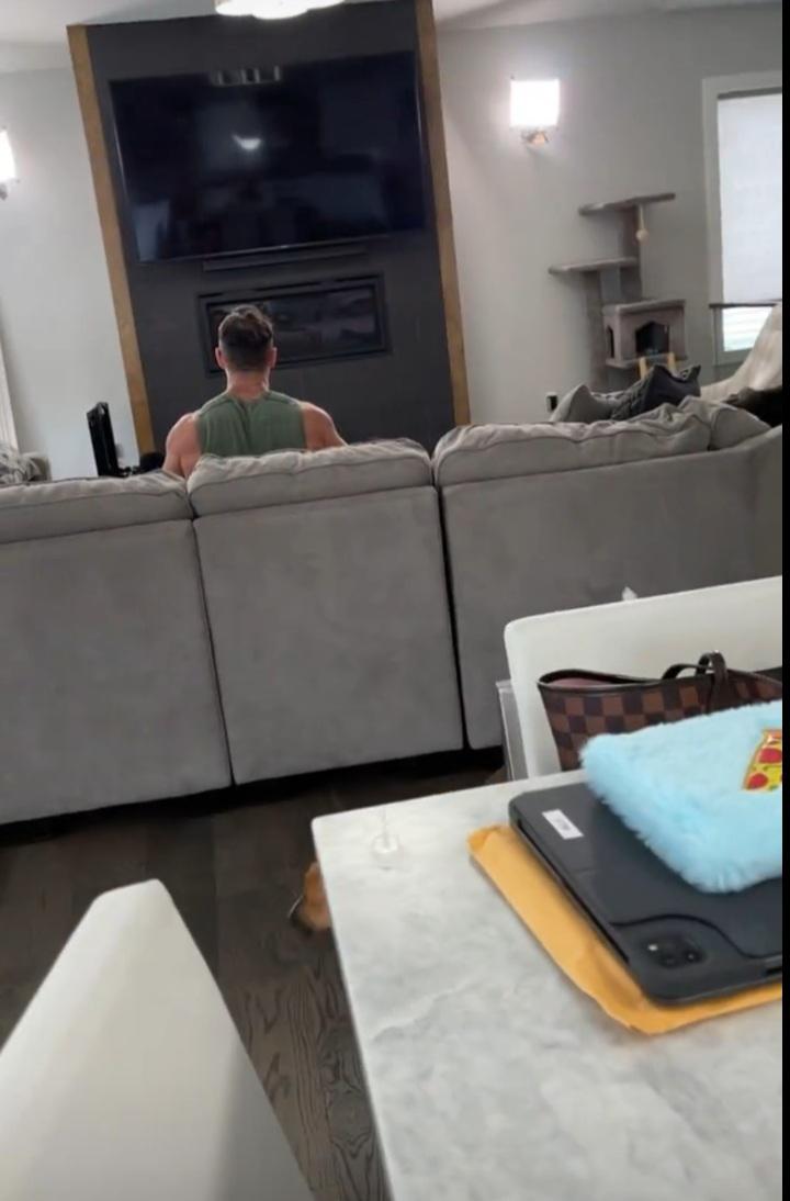 Behind the scenes of Greg's videos | Scrolller