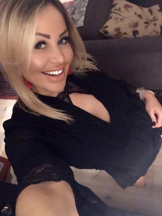 Belle Crystal | Scrolller