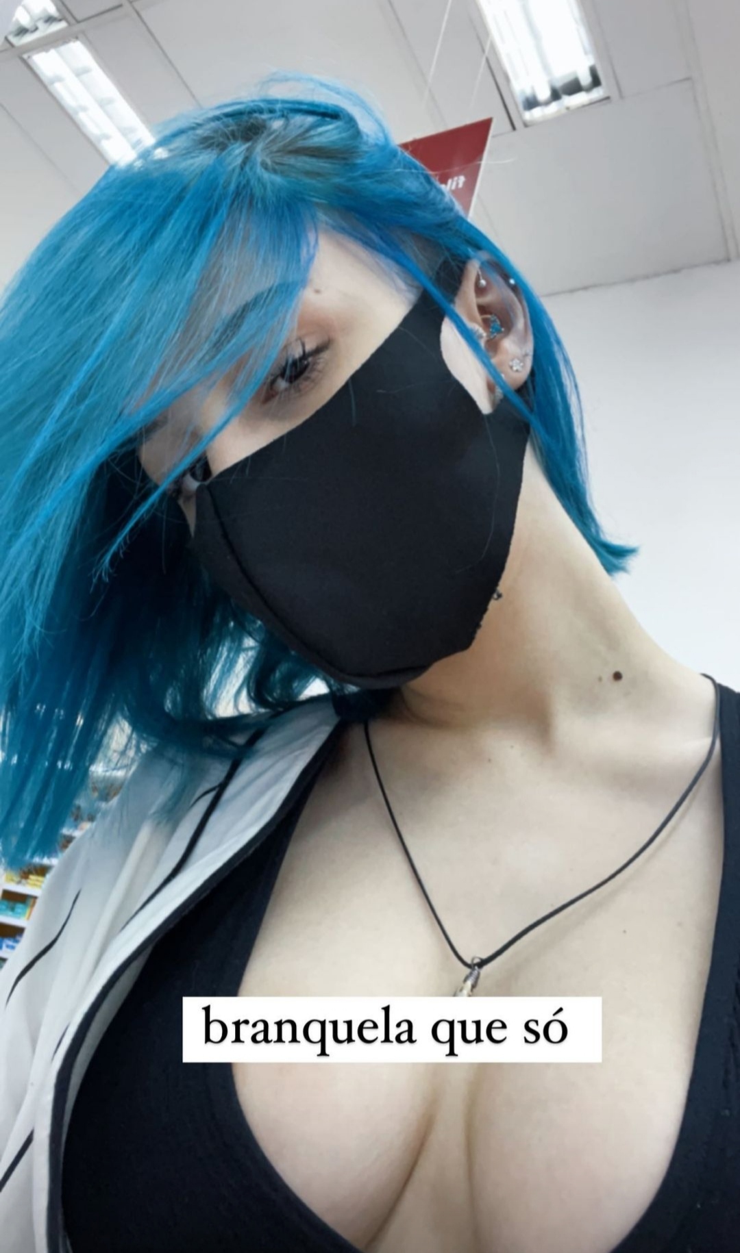 Belle Kaffer | Scrolller