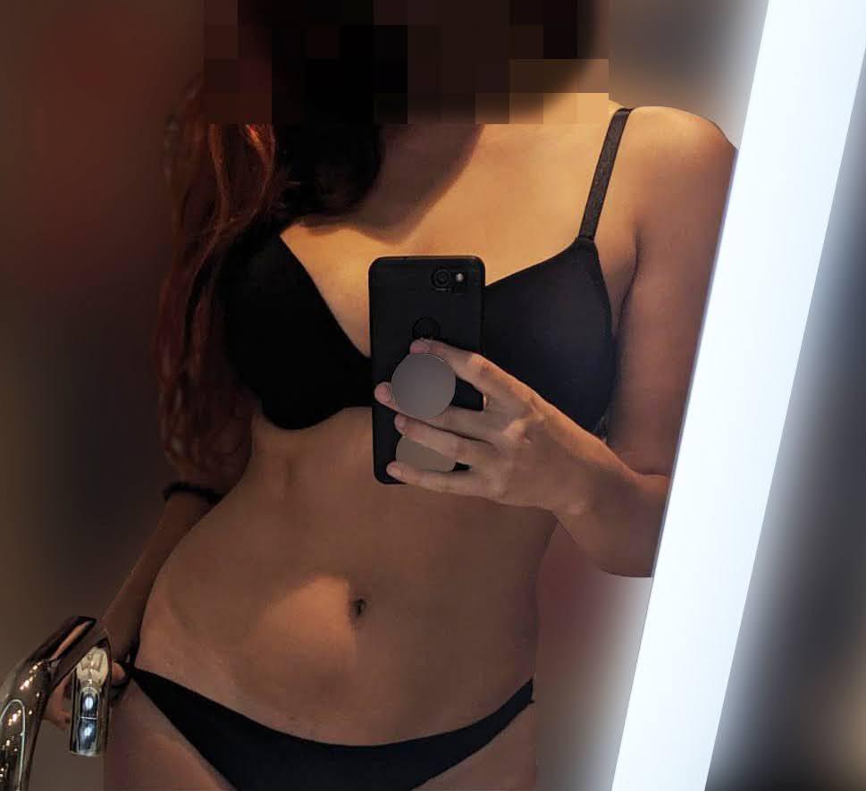 Work mirrors had the best lighting 💜 | Scrolller