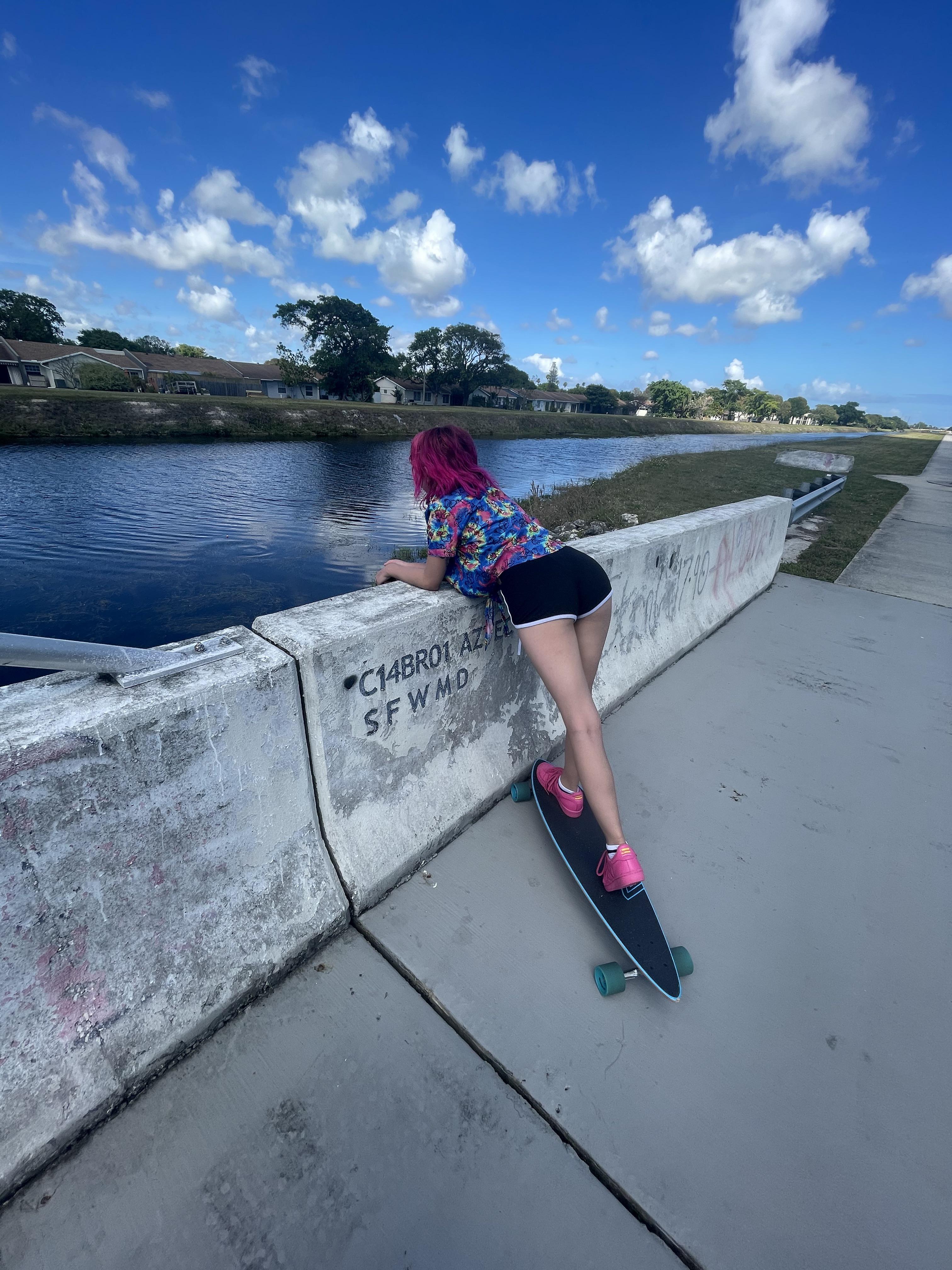 Bent over on my longboard for you | Scrolller