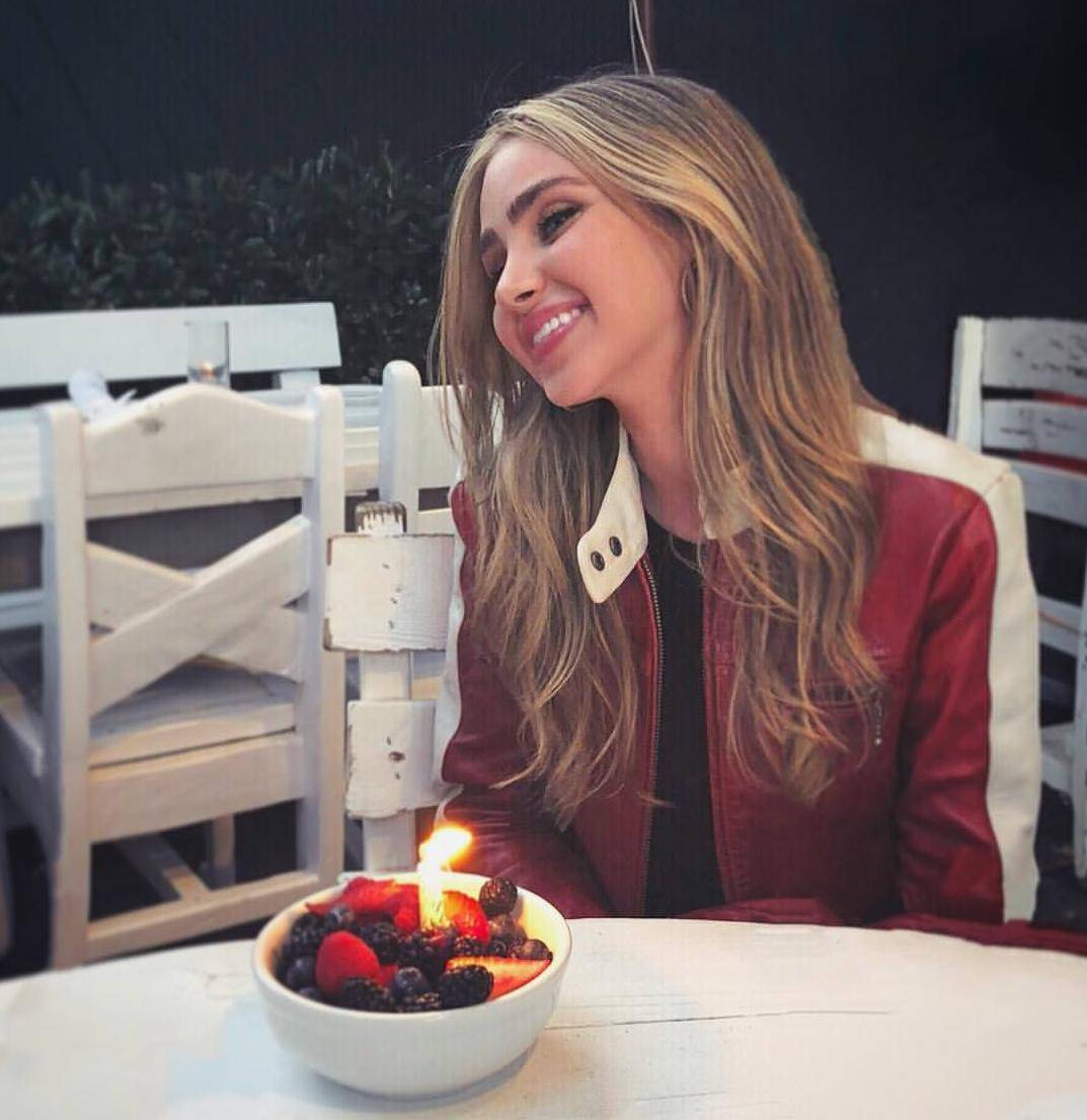 Berry Gorgeous | Scrolller