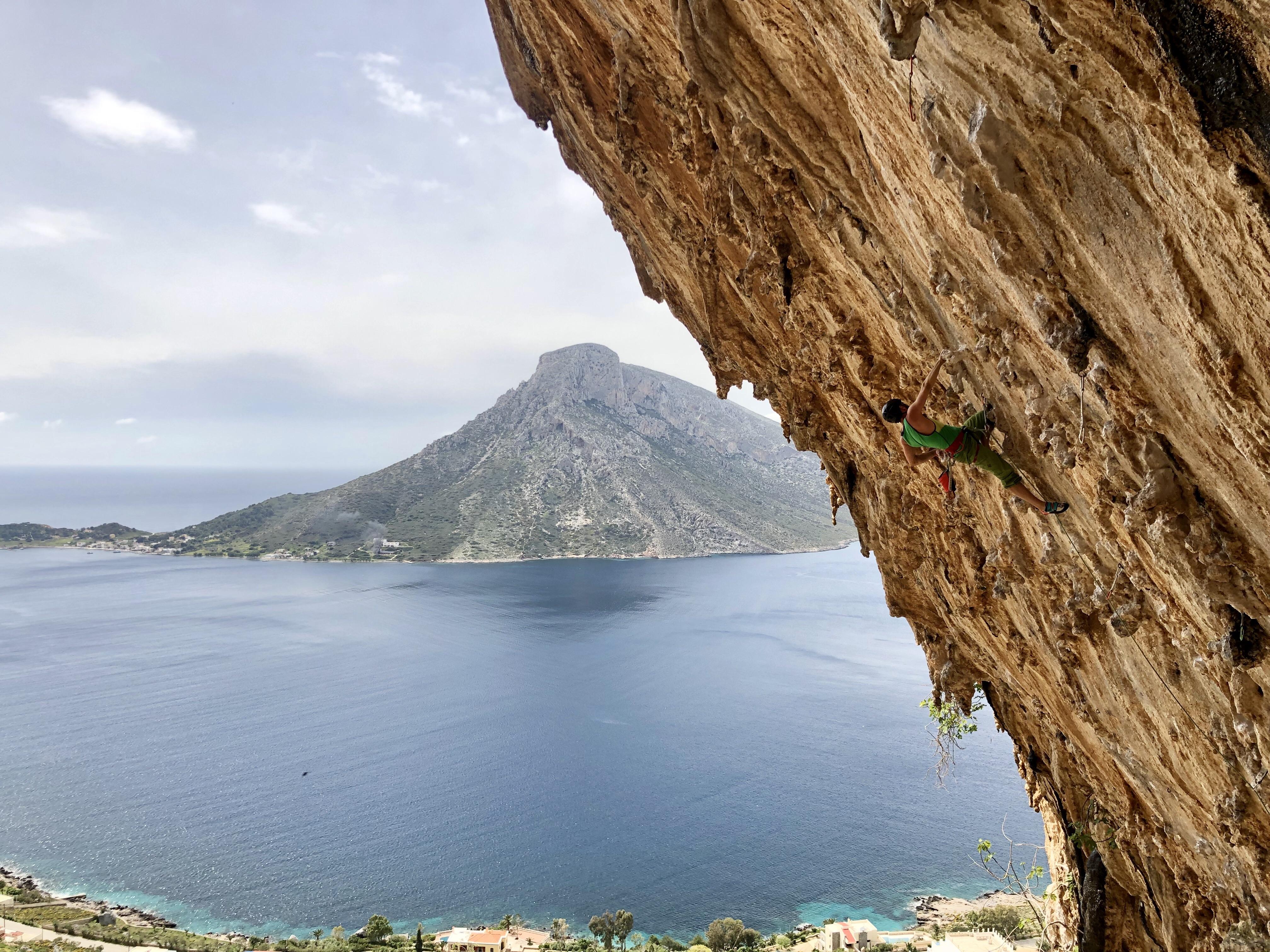 Better behind the camera than on the rock | Scrolller