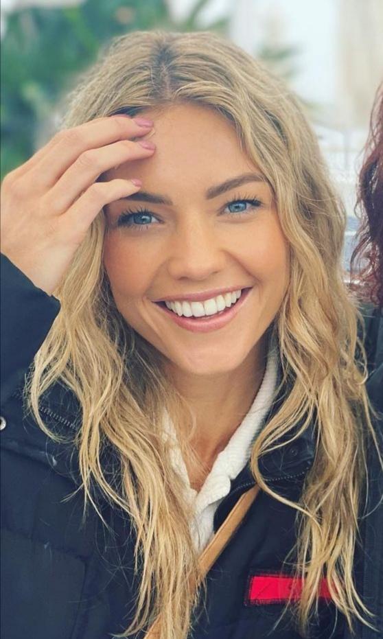 Between Takes Scrolller