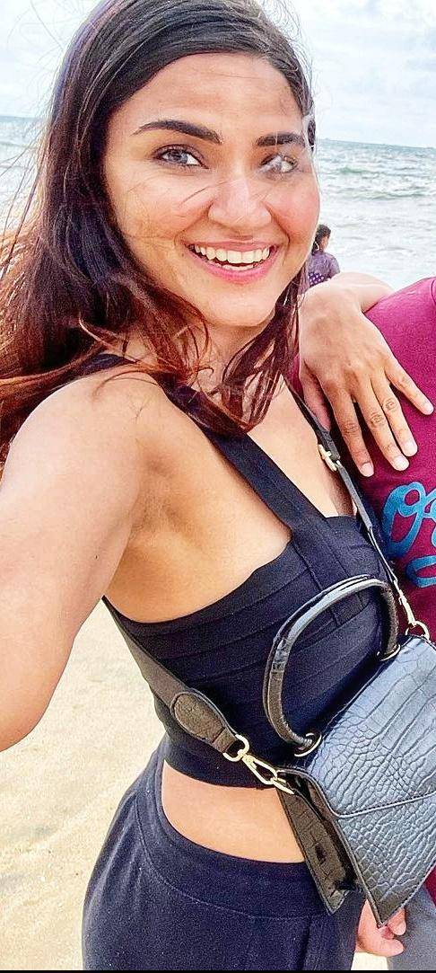 Bhabhi marwa k manegi, imagine her husband is body builder how she's got f#ck as f#ck meat ...