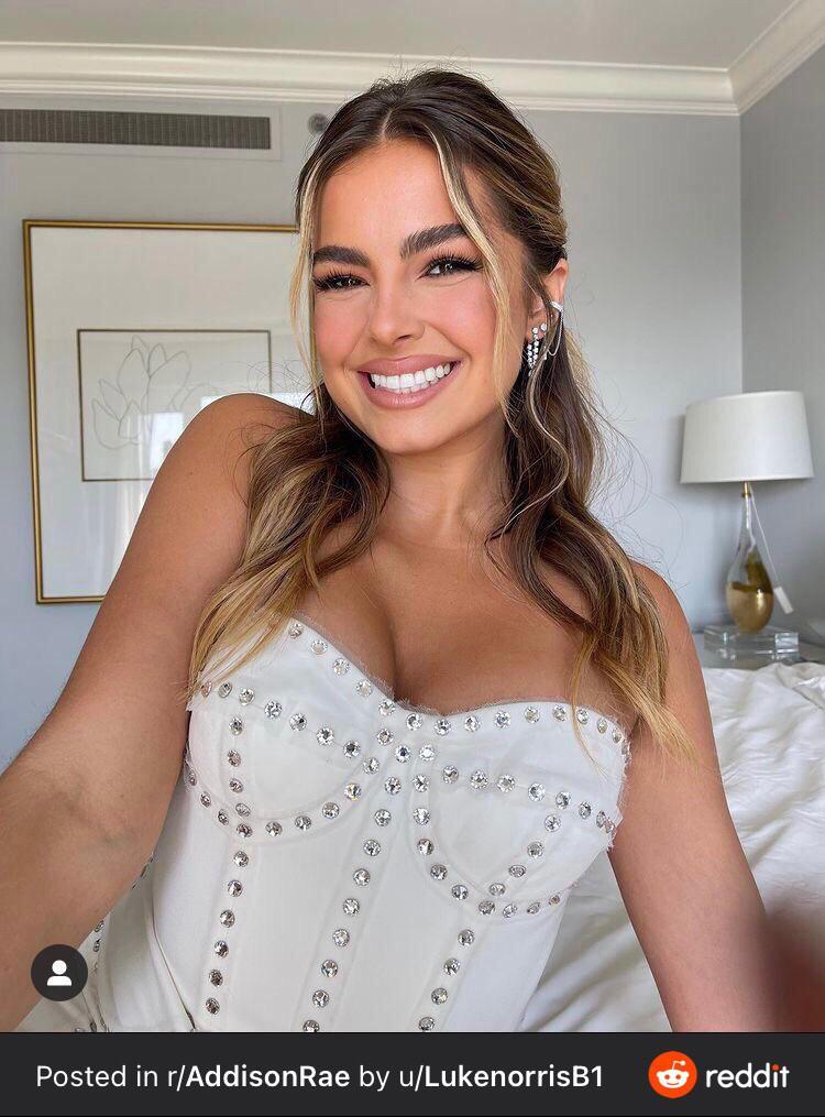 Bi sub looking to feed alpha buds Addison Rae | Scrolller