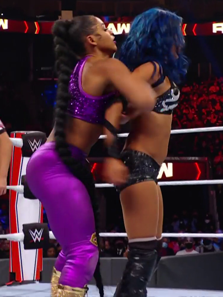 Bianca and Sasha | Scrolller