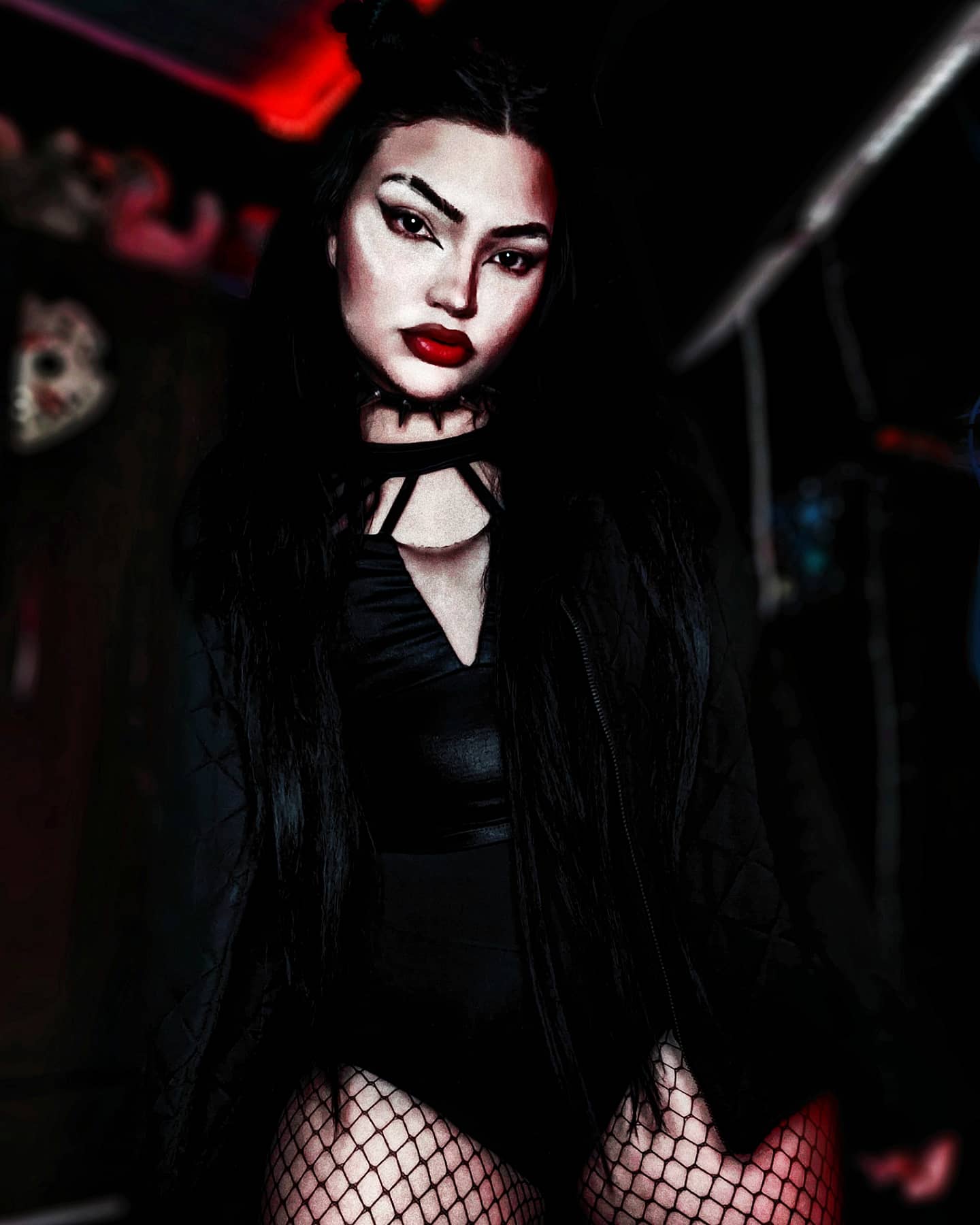 Big booty goth gf at your service sir! | Scrolller