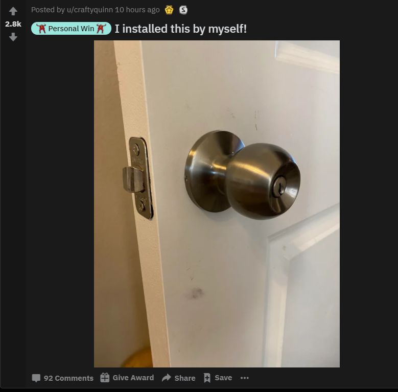 Big Boy Redditor Gets Hecking Updoots for installing a door handle (by himself 😲) | Scrolller