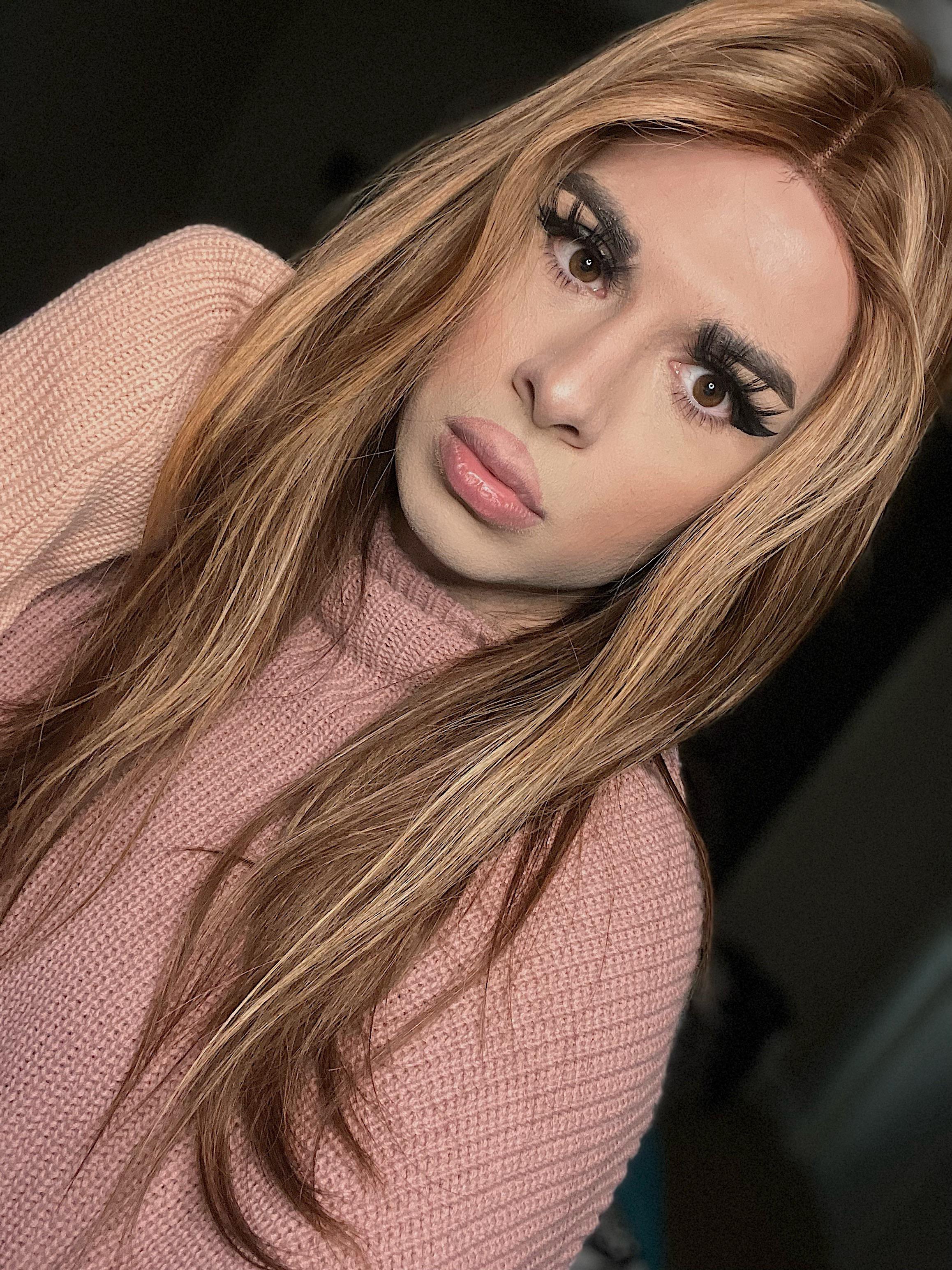 Big comfy sweaters are my favorite | Scrolller