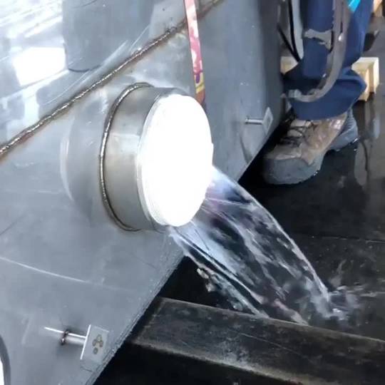 Big laminar flow | Scrolller