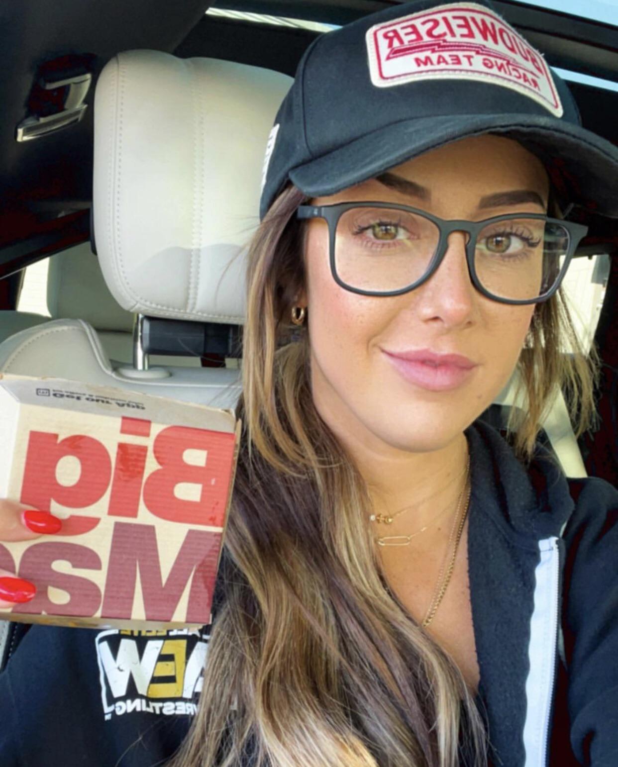 Big👇🏼Mac👇🏼Britt👇🏼 Baker | Scrolller