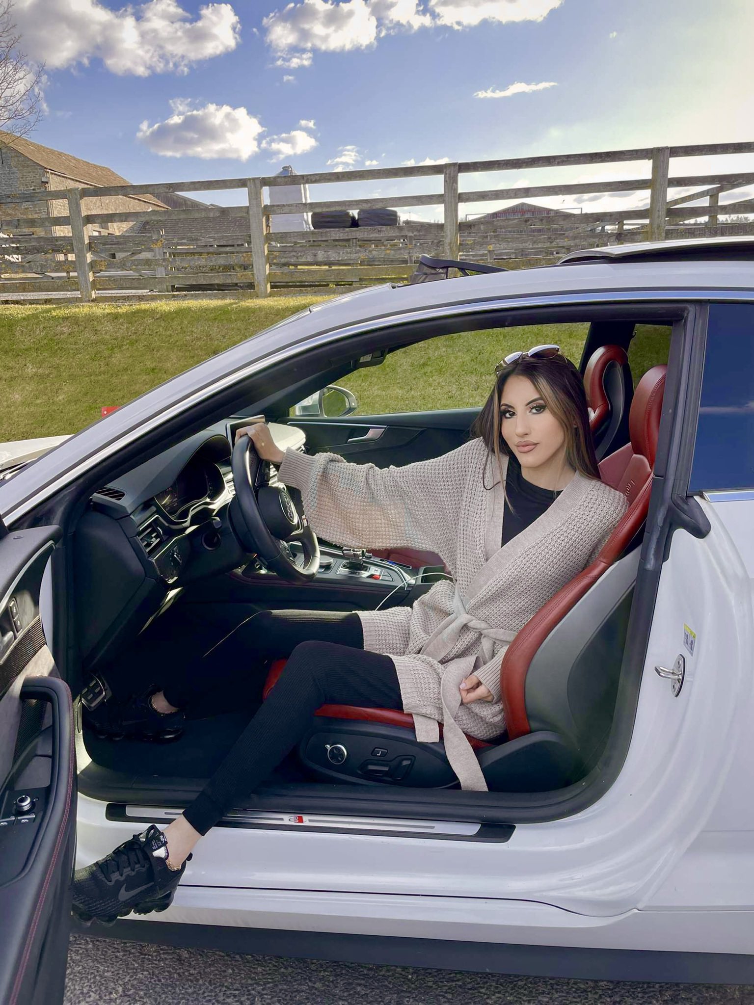 Big Paki Hoe | Scrolller