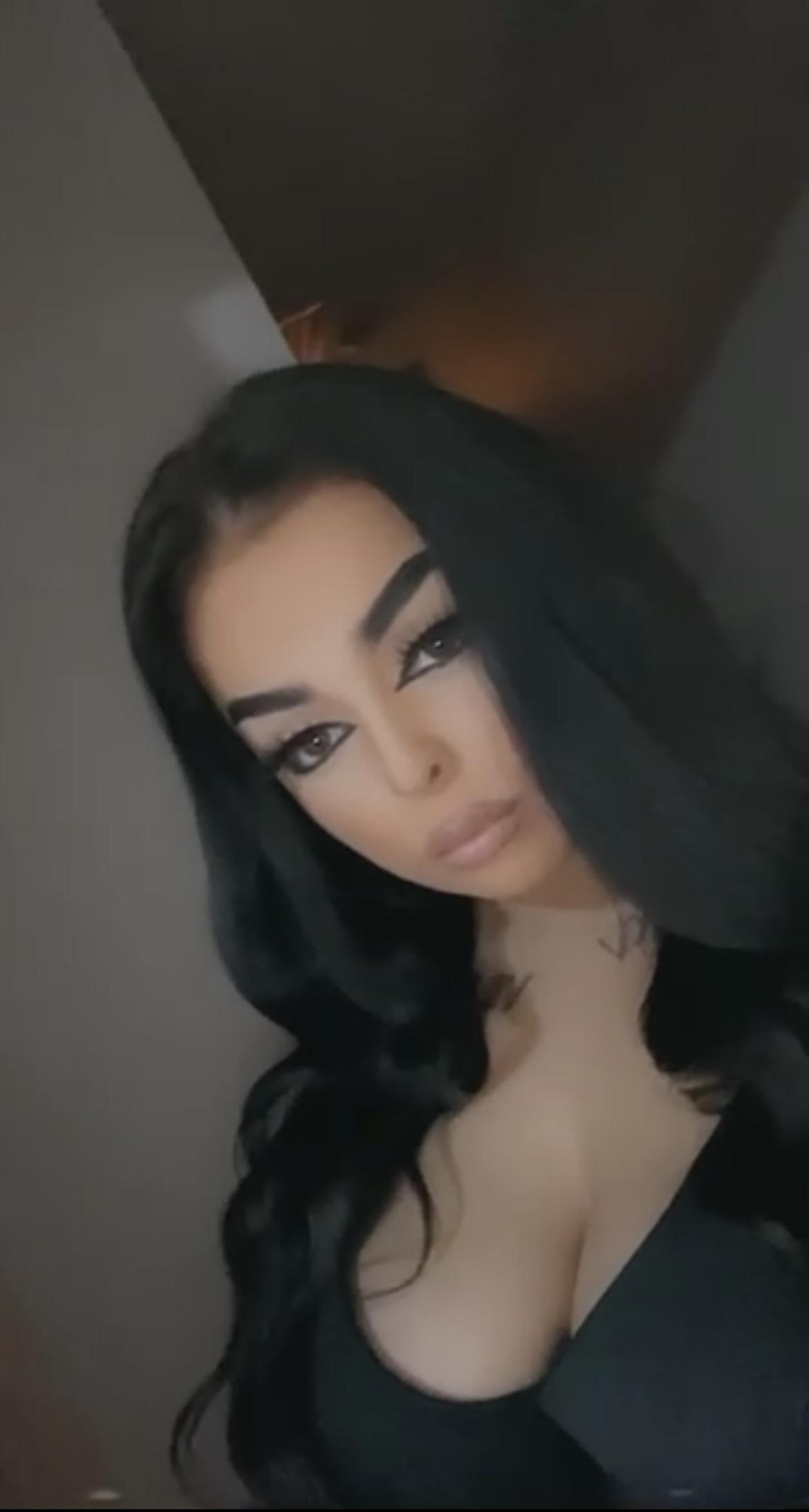 Biggest UK Middle Eastern slag | Scrolller