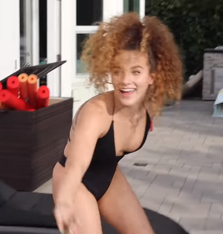 Bikini time | Scrolller