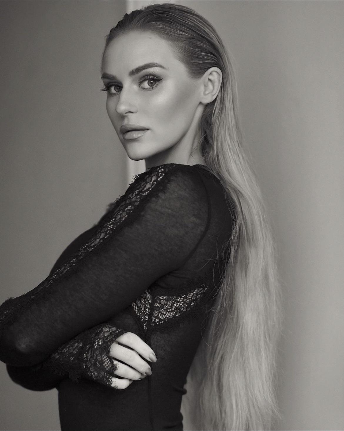 Black and white again | Scrolller