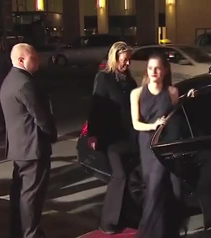 Emma Watson with some casual jiggling going on! | Scrolller