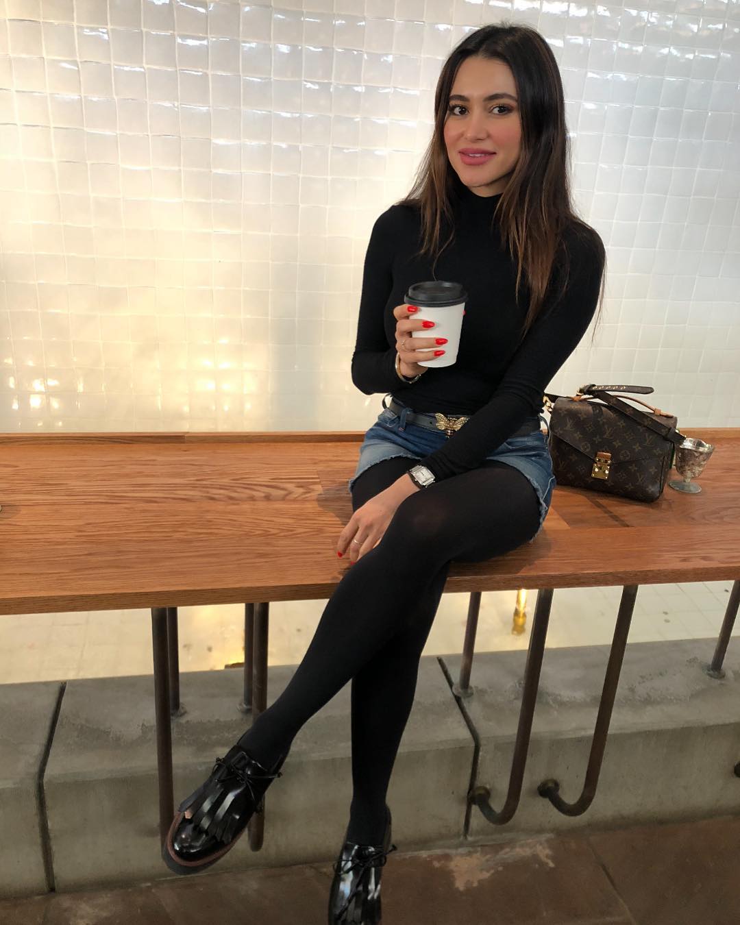 Black tights | Scrolller