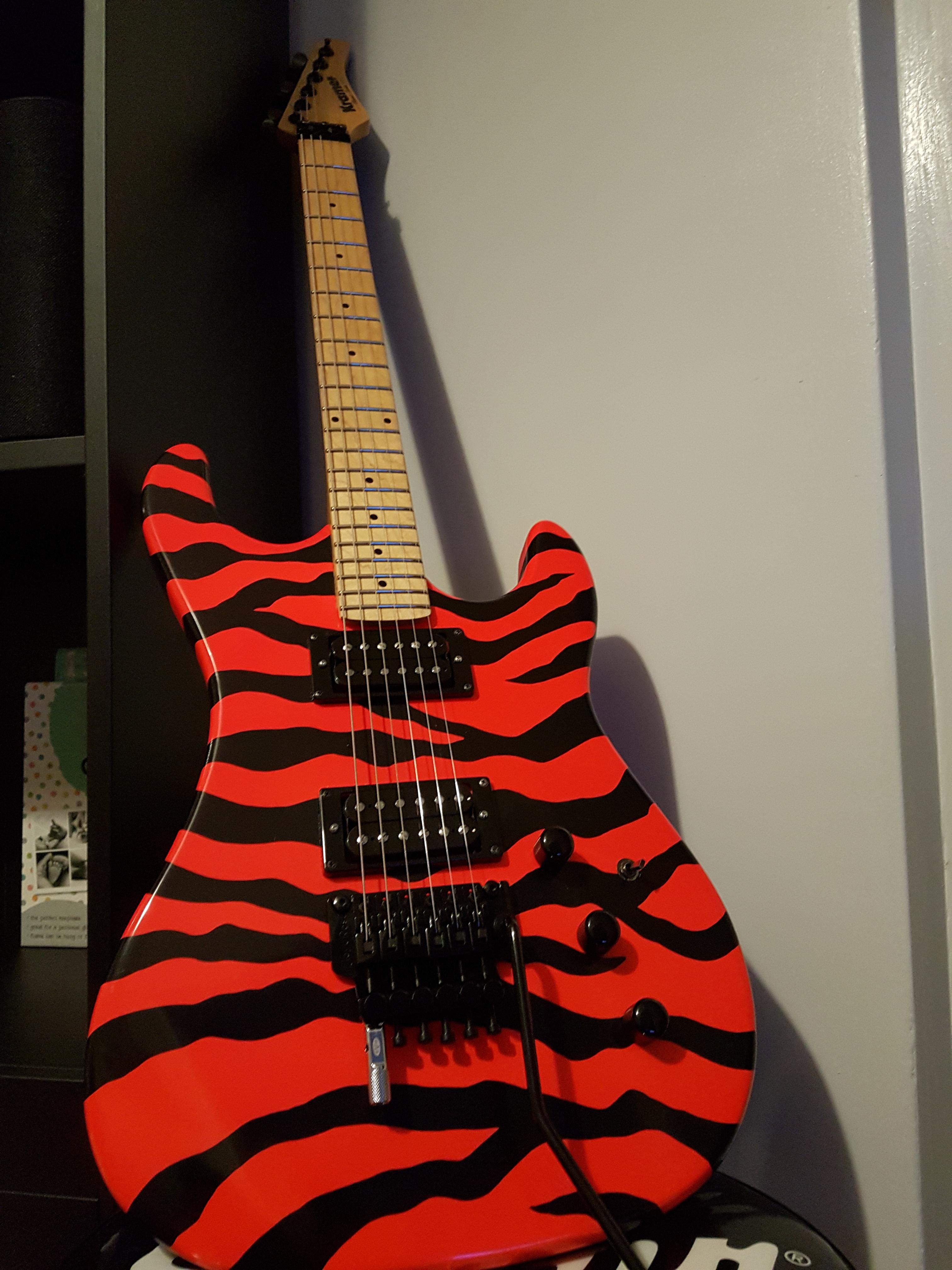 Blowing my load Custom Glorey Hole Kramer | Scrolller