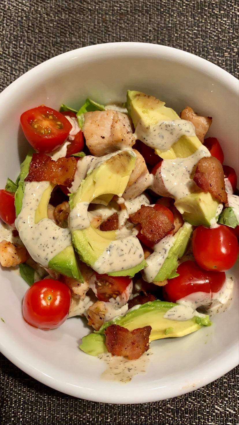 BLT salad with chicken and avocado | Scrolller