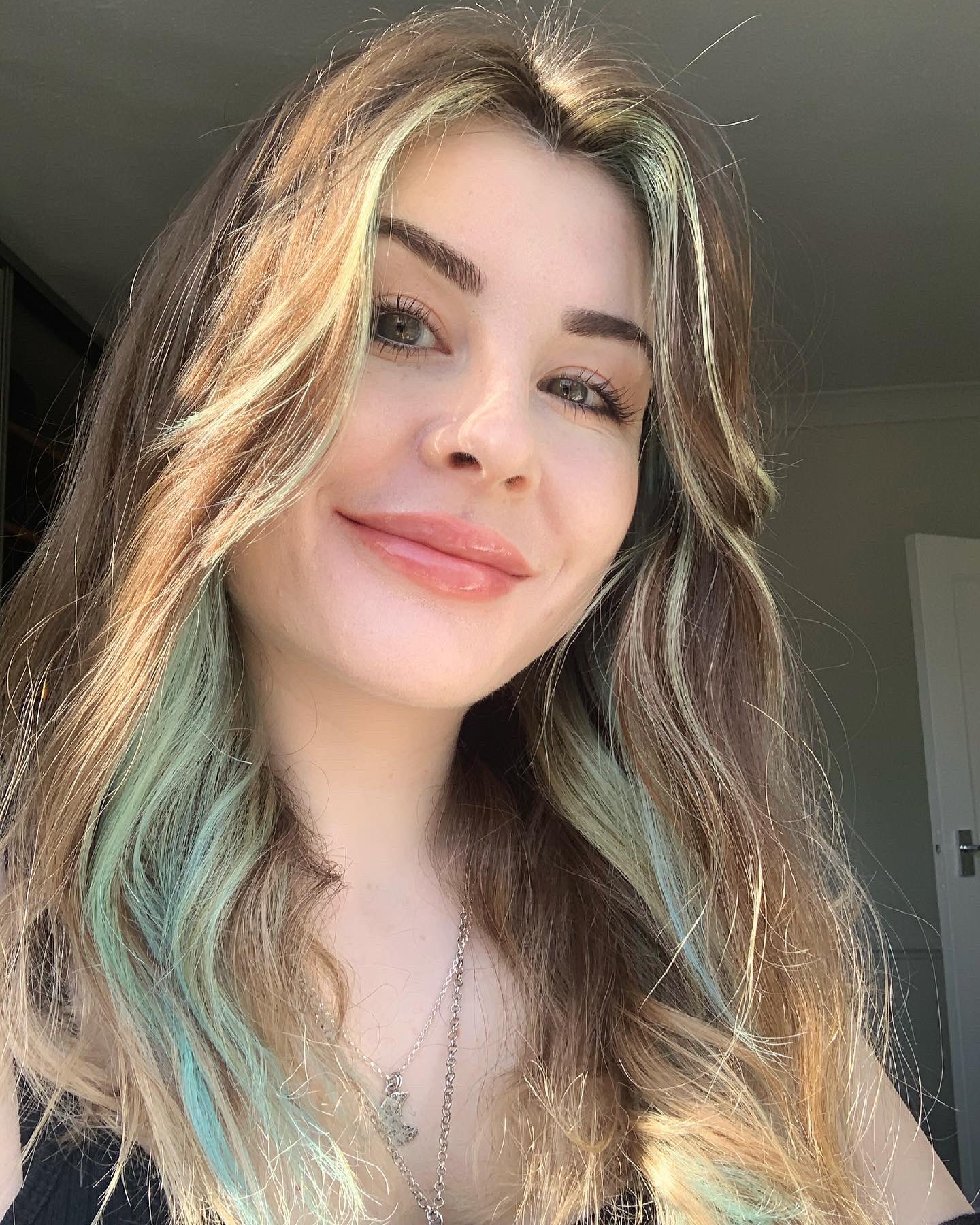 Blue Dye | Scrolller