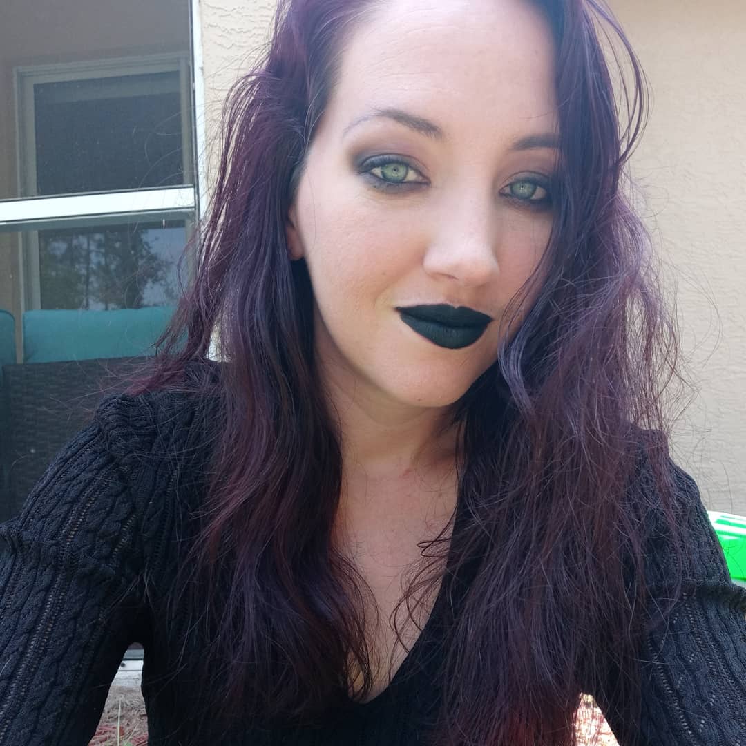 Blue or green? | Scrolller