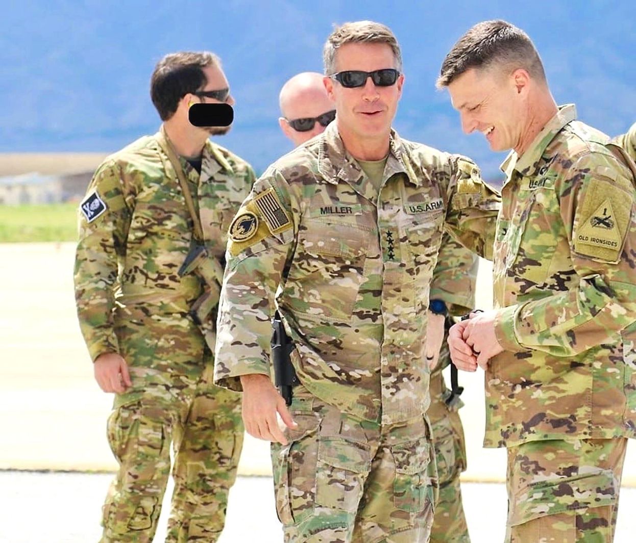 Blue Squadron operator on PSD for NATO-Resolute Support Commander, General Austin Miller | Scrolller