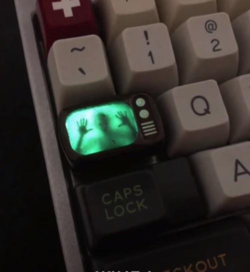 Blursed_Keycap | Scrolller