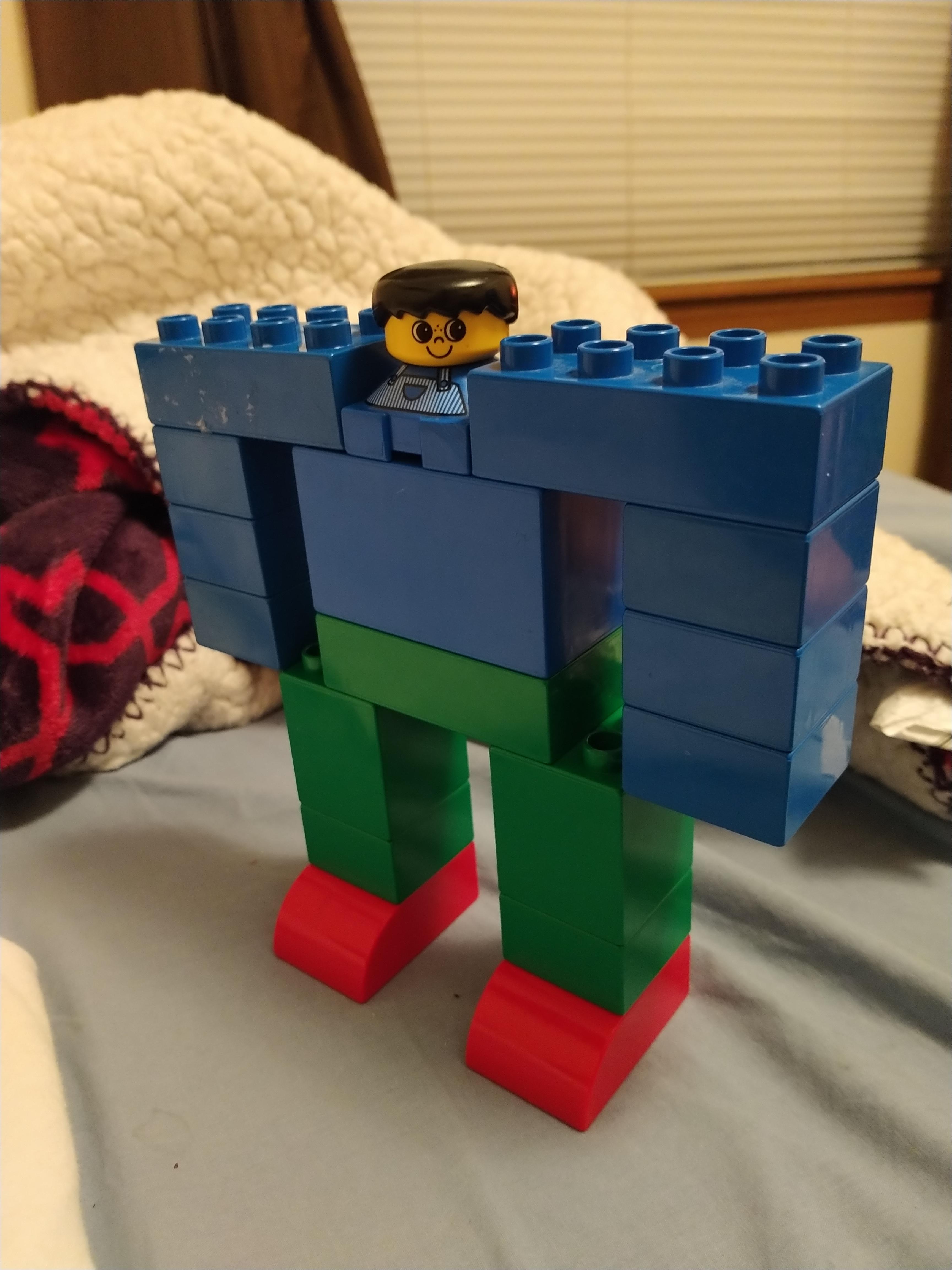 blursed lego | Scrolller