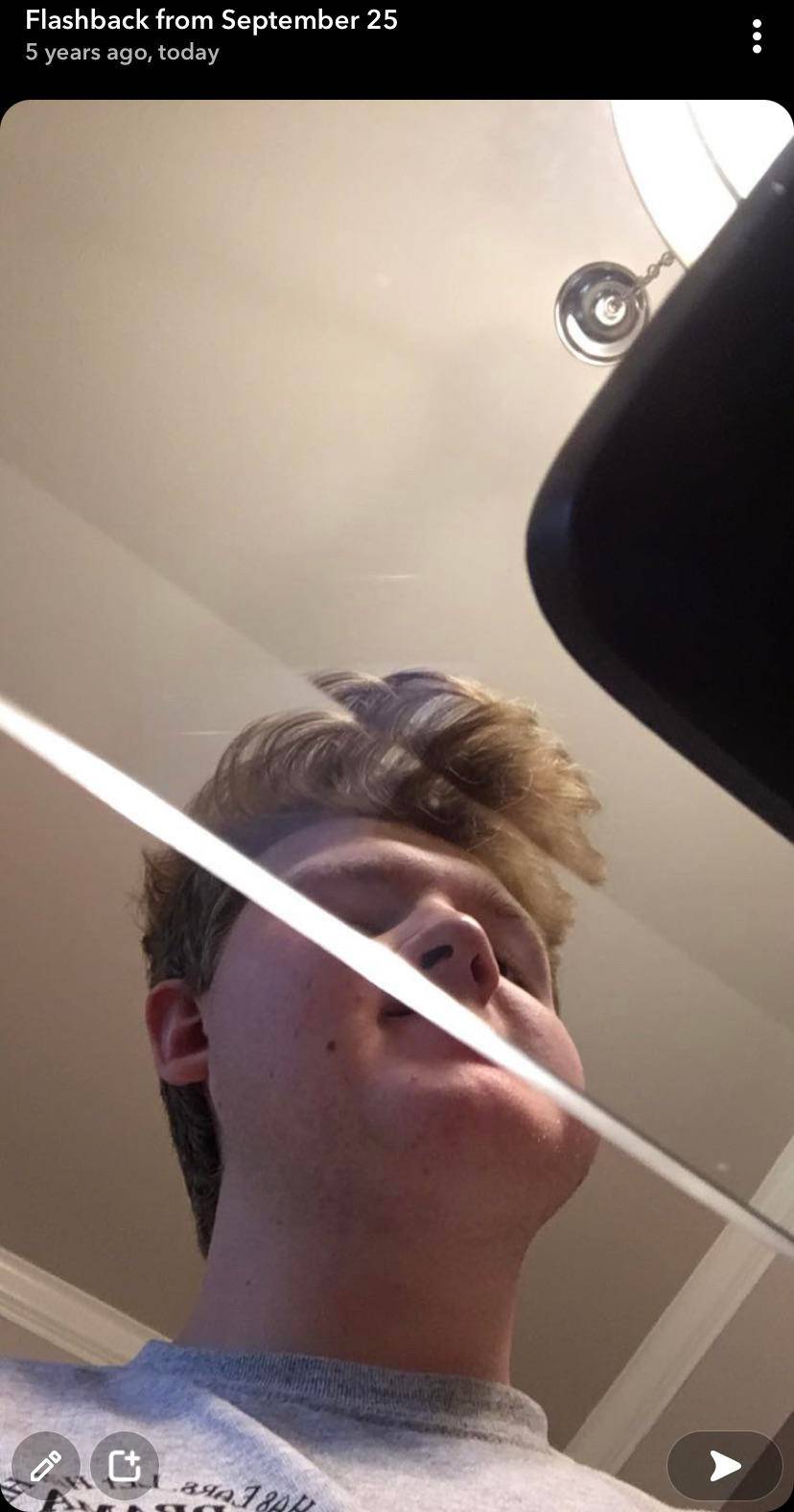 blursed_table | Scrolller