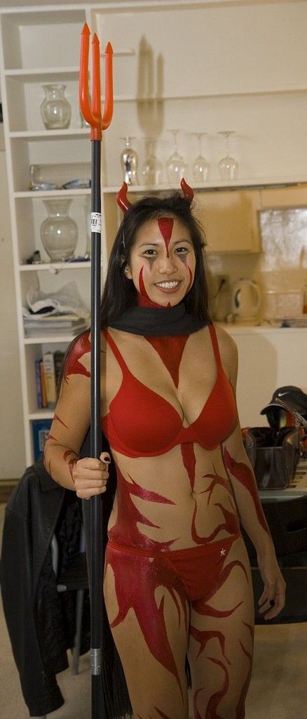 Body paint devil | Scrolller