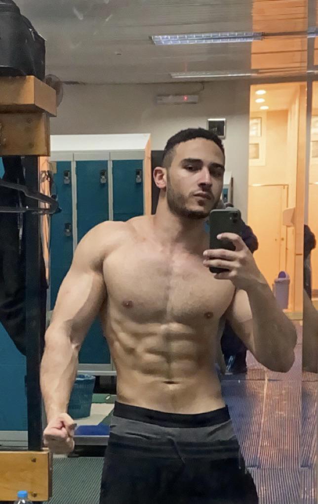 Bodyfat estimate? | Scrolller