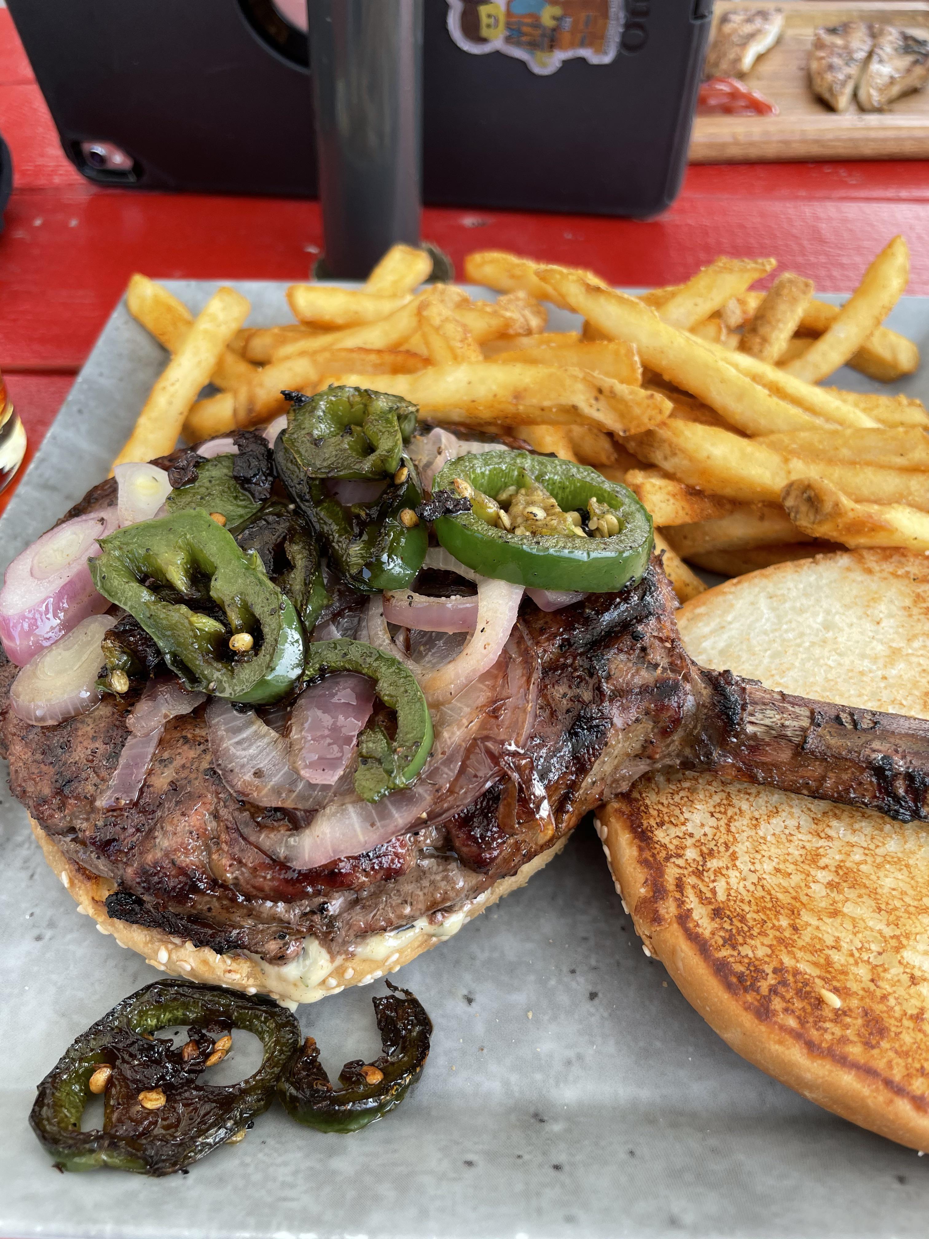 Bone in burger @ Horizon 76 | Scrolller