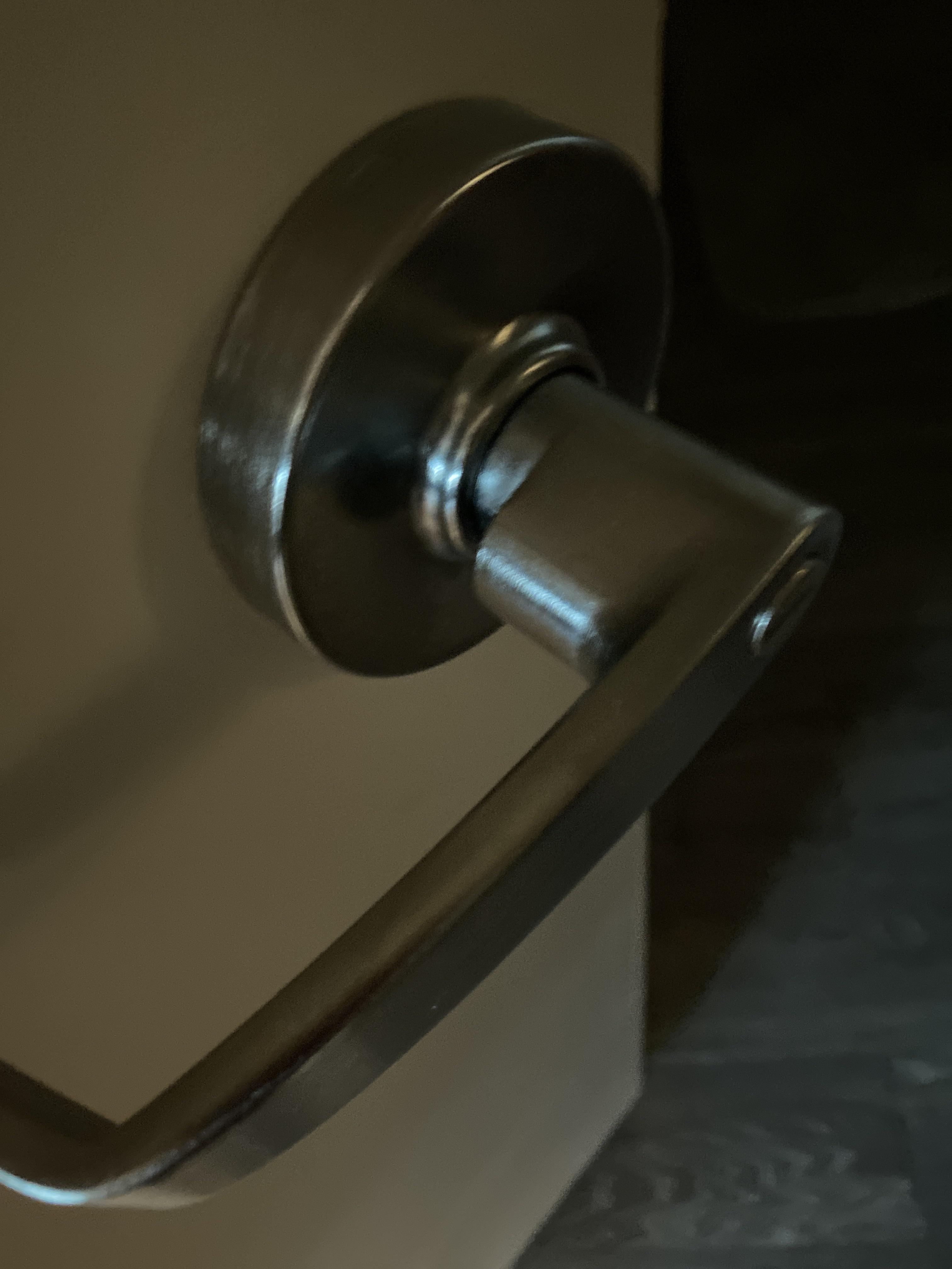 Bonky door handle | Scrolller