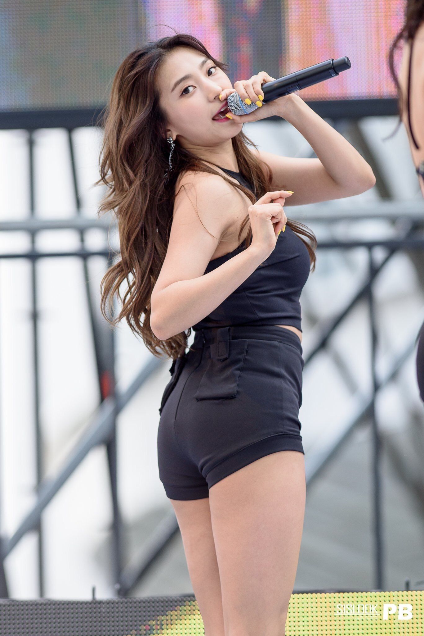 Bora - SISTAR | Scrolller