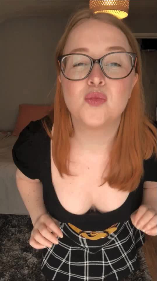 Do you like chubby redheads? [f] | Scrolller