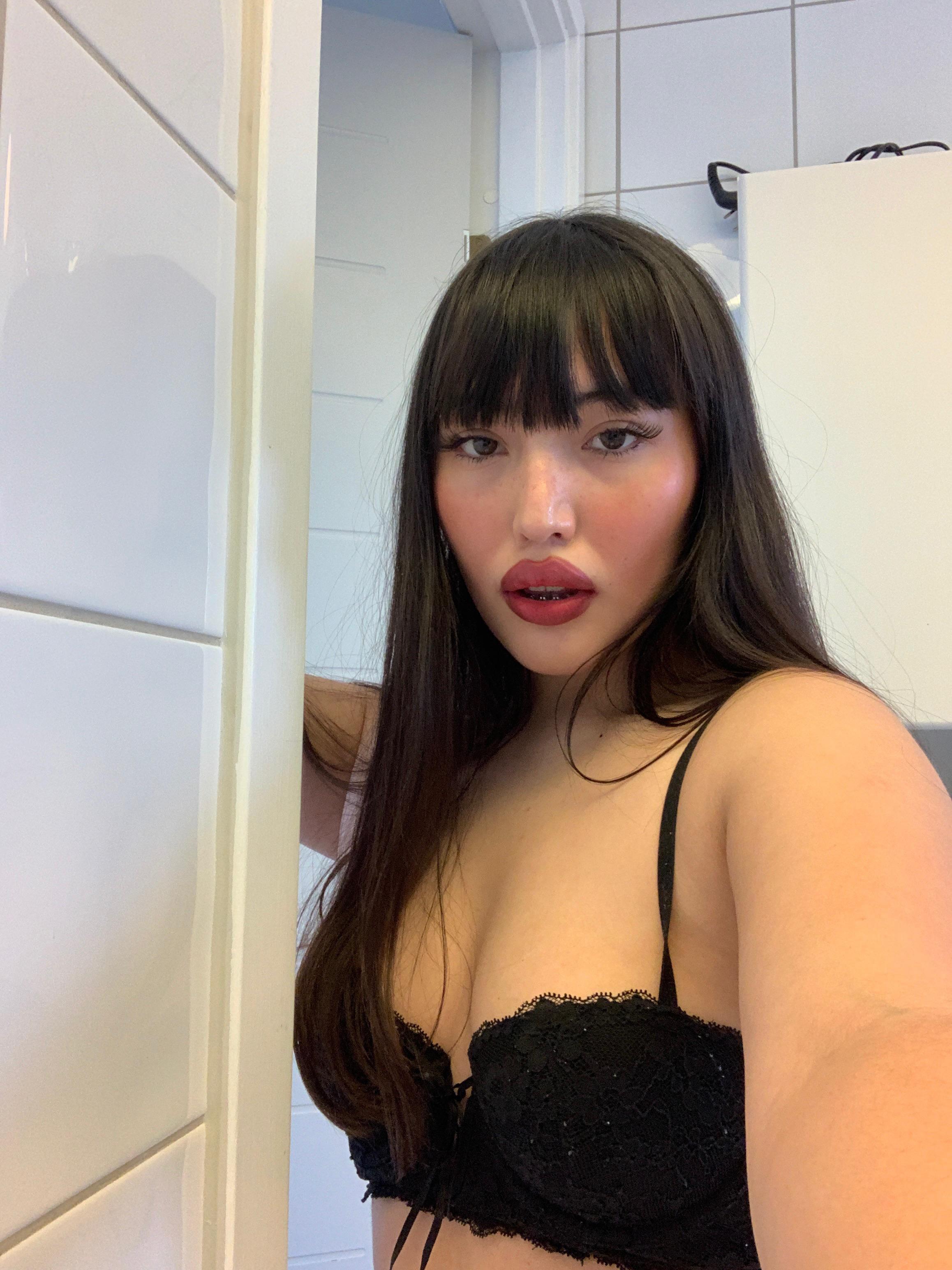 Who’s up for oral? | Scrolller