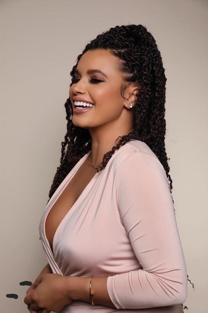 Braless Joy just hits diff😲😍😍 | Scrolller