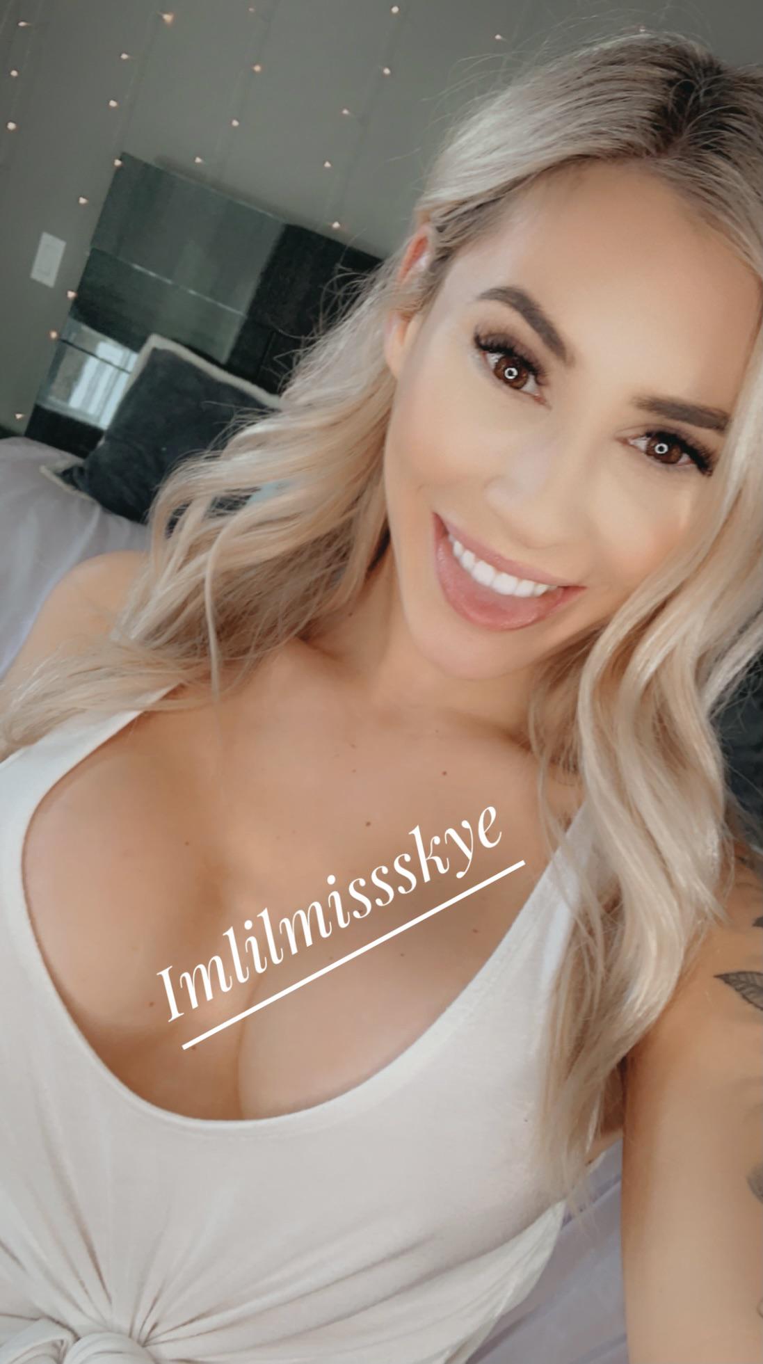 Braless today, how does my cleavage look in my white top? | Scrolller