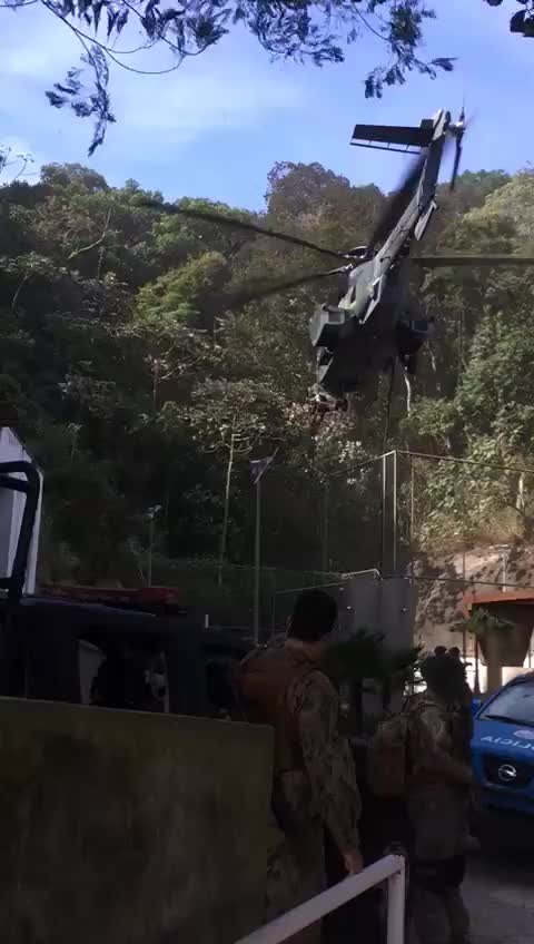 Brazilian Special Forces invading Brazil's biggest favela | Scrolller