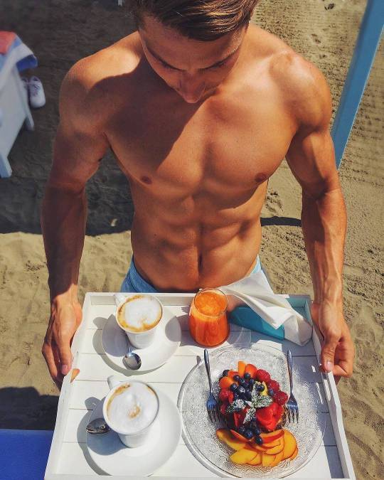 Breakfast is served | Scrolller