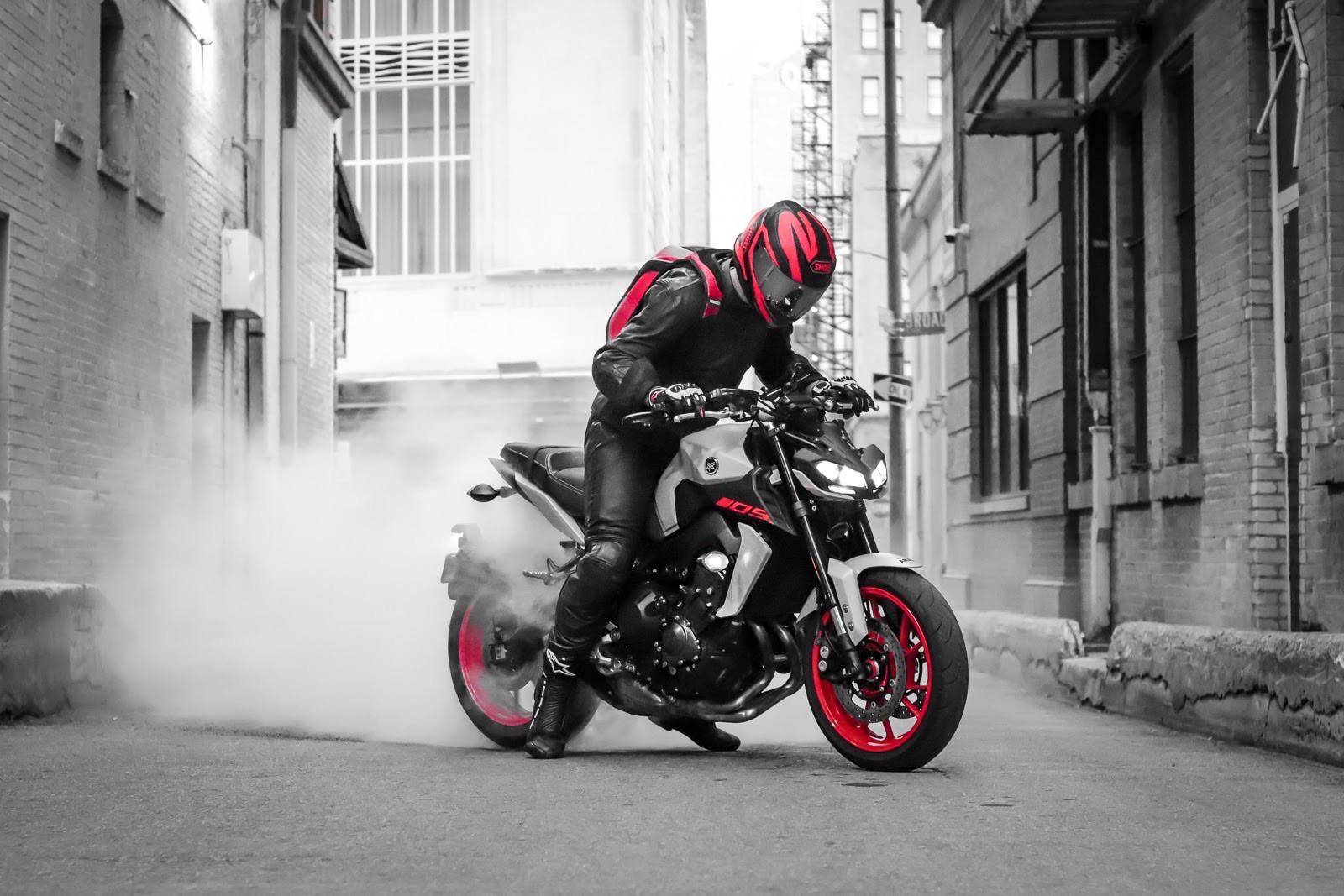 Breaking in the new rear tire | Scrolller