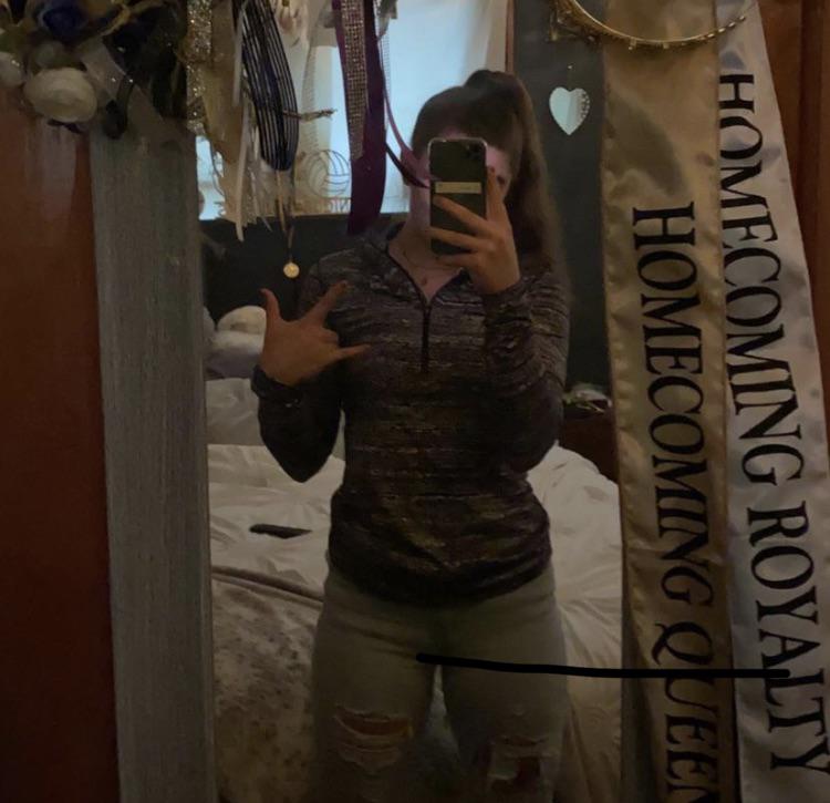 Breed me in my bedroom? | Scrolller