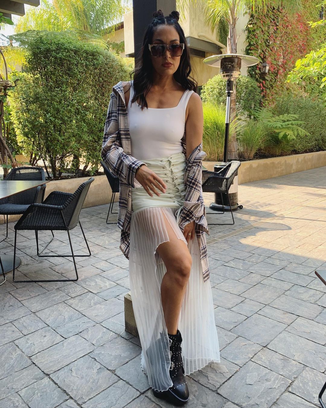 Brie Bella Poking Through | Scrolller