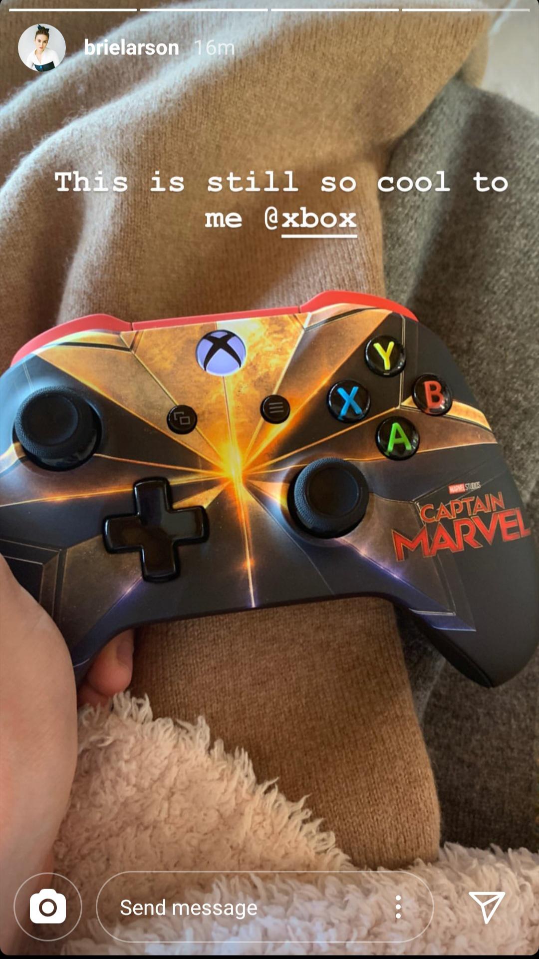 Brie Larson's xbox controller | Scrolller